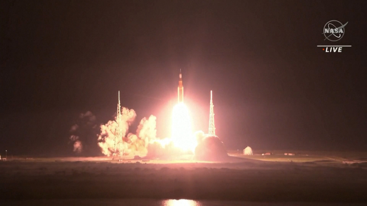 Artemis I despega con el megacohete lunar y la nave Orion de la NASA - cyltv.es
